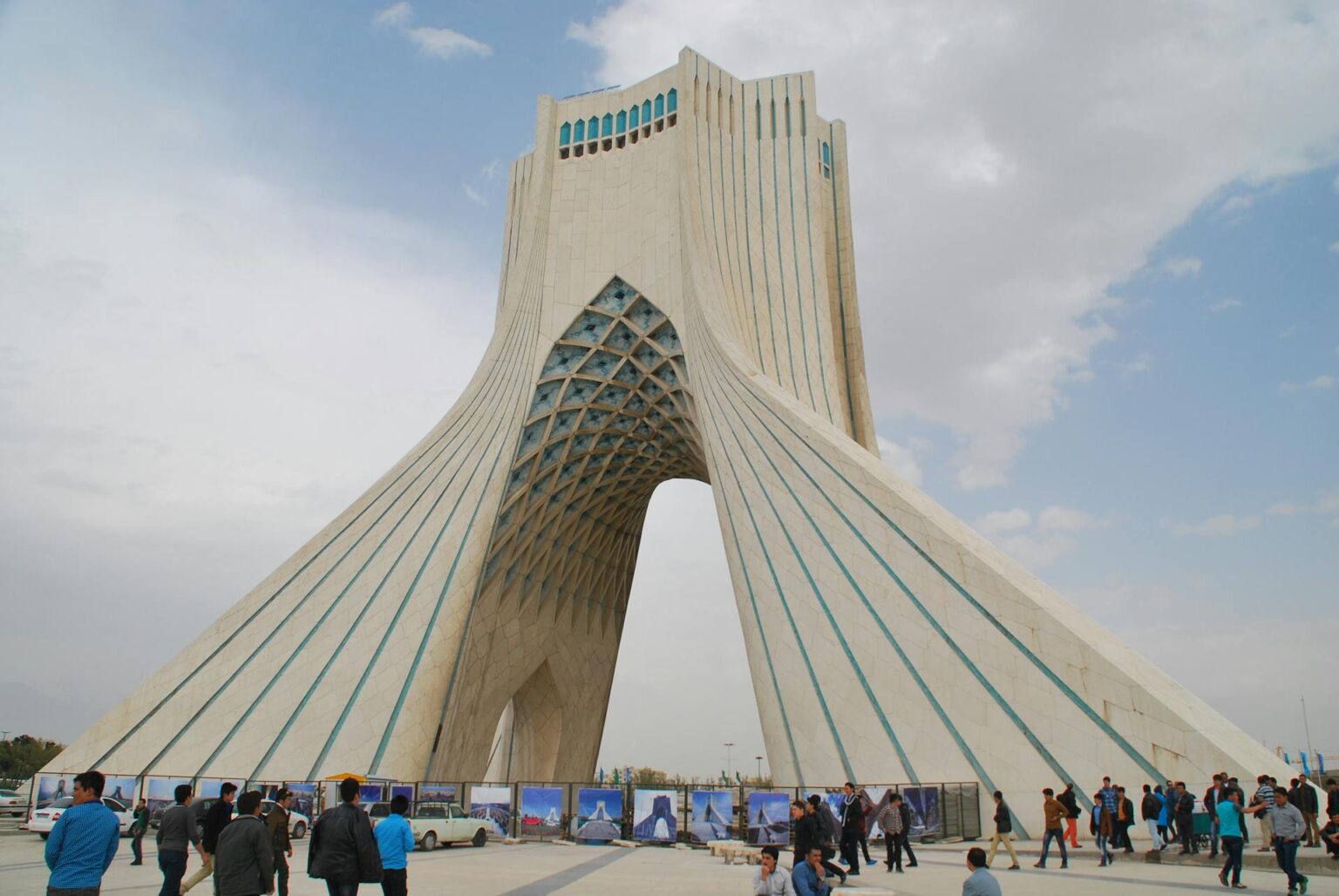Teheran – oraș care îmbină tradiția persană cu modernitatea